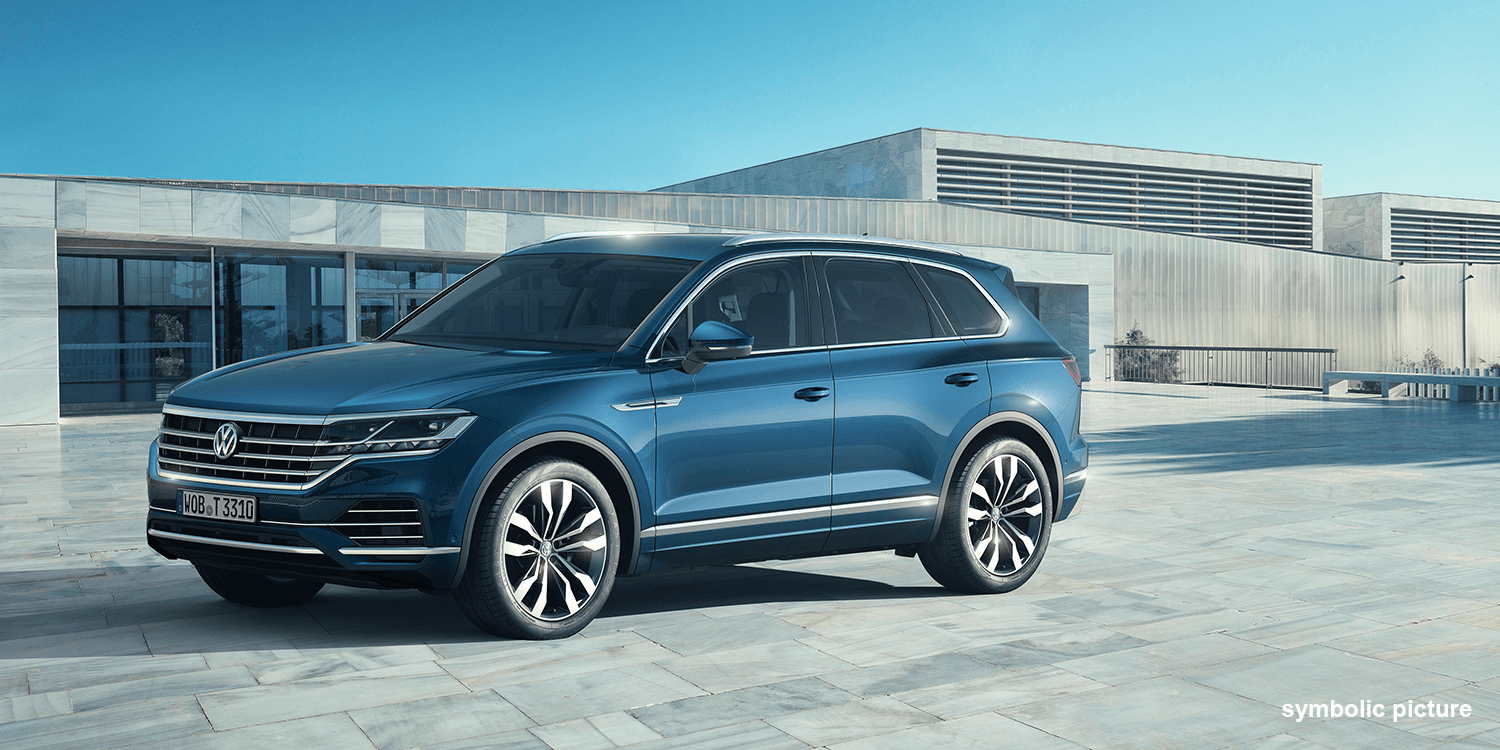 VW takes wraps off new Touareg PHEV in China - electrive.com