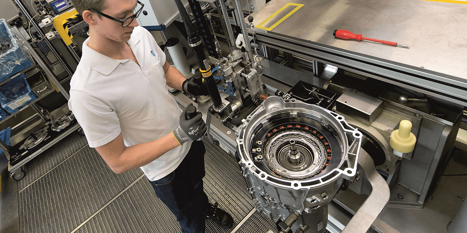 Germany: ZF opening new driveline tech test centre - electrive.com