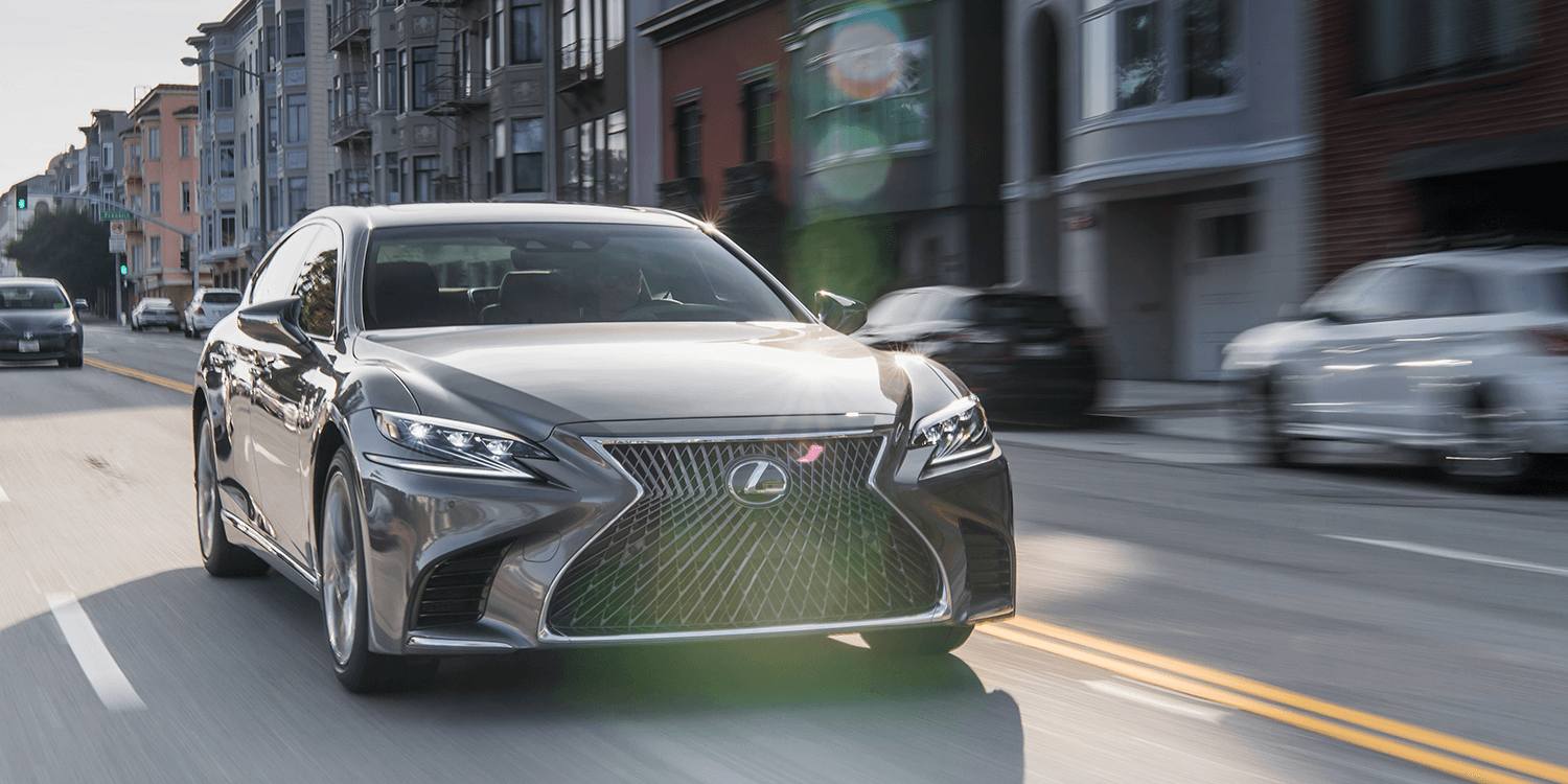 Lexus promotes hybrid cars over electric vehicles - electrive.com
