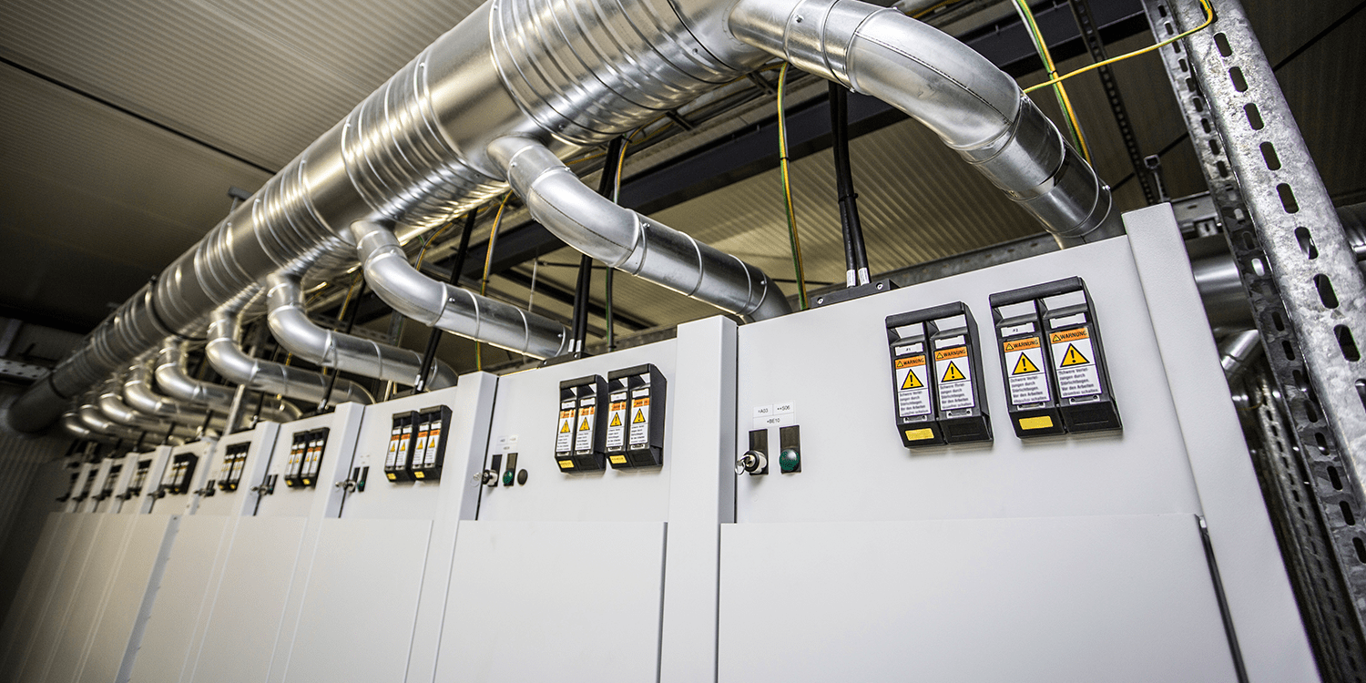 Daimler reforms coal plant into EV battery storage unit - electrive.com