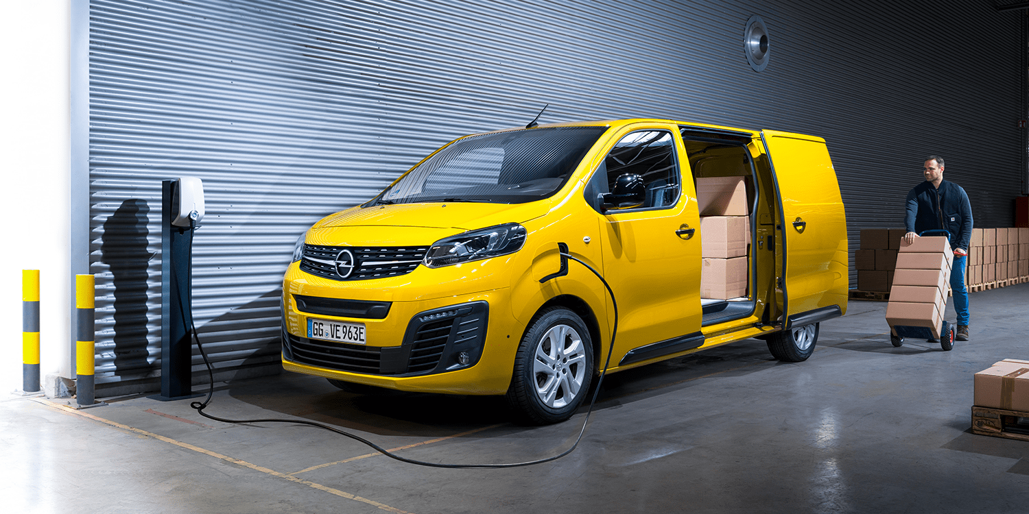 Opel vivaro electric price store