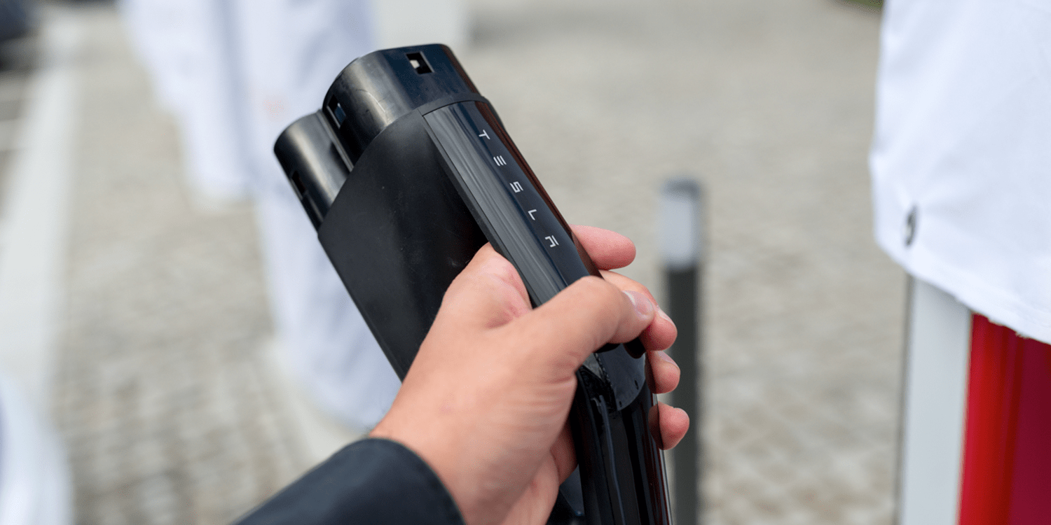 Tesla joins Gireve roaming platform - electrive.com