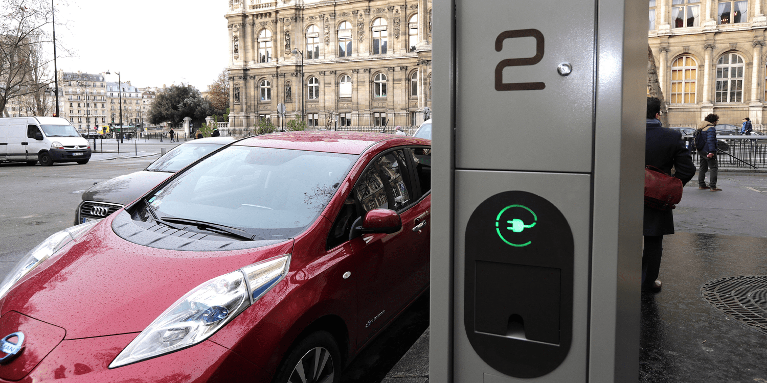 Total to manage charging network in Paris for 10 years - electrive.com