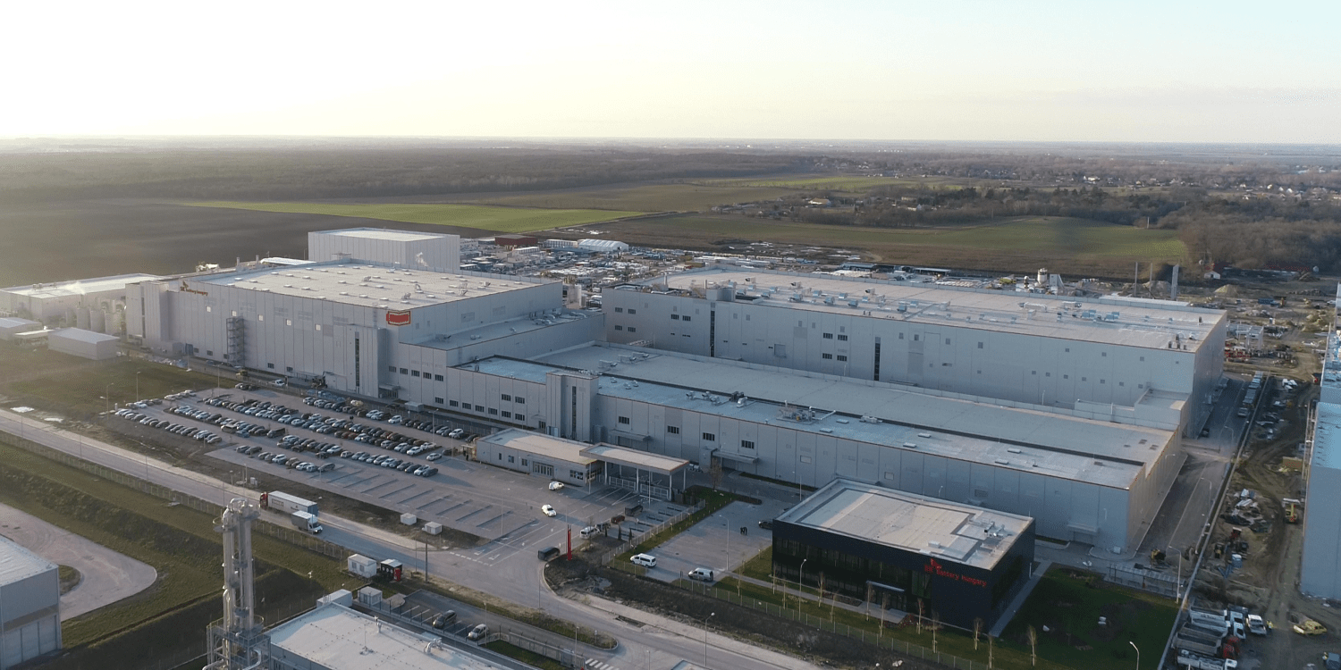 SK On receives funding for battery cell plant in Hungary - electrive.com