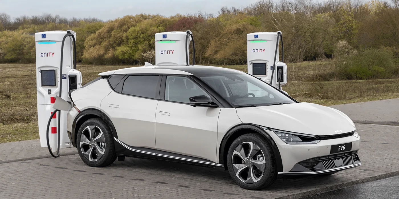 Kia charge ionity store