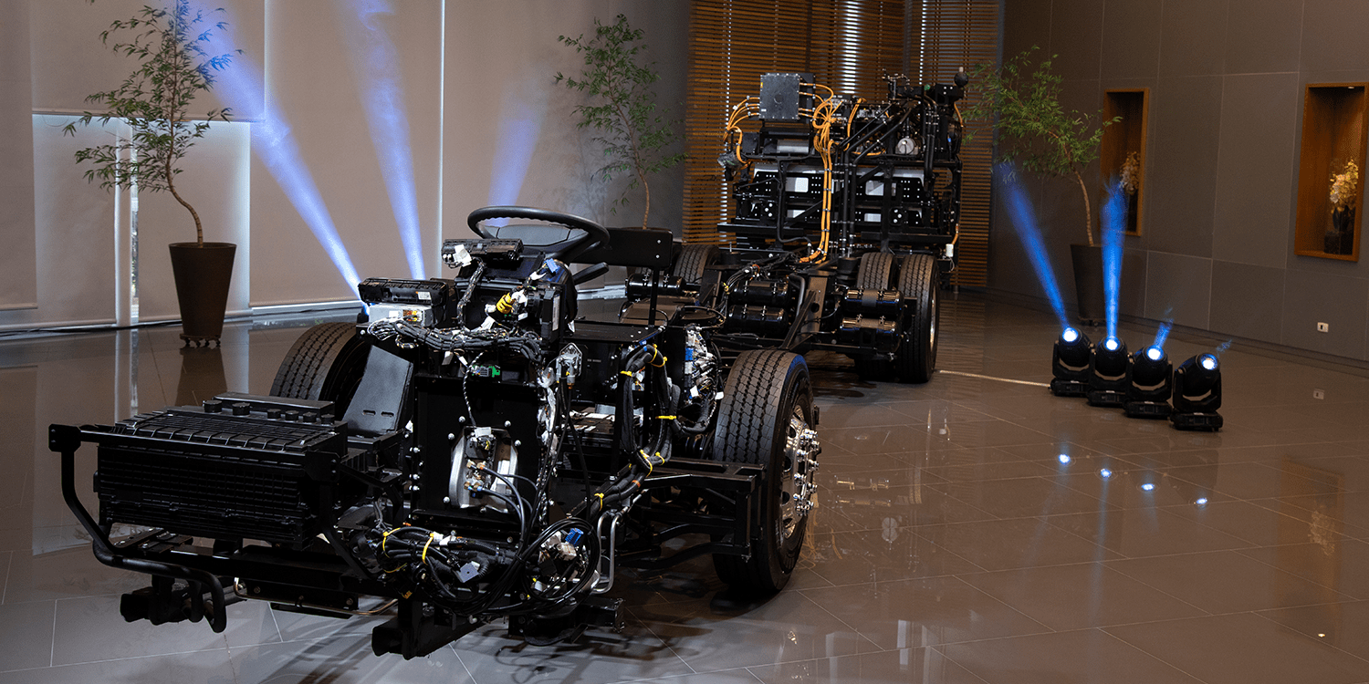Mercedes presents electric bus chassis built in Brazil - electrive.com