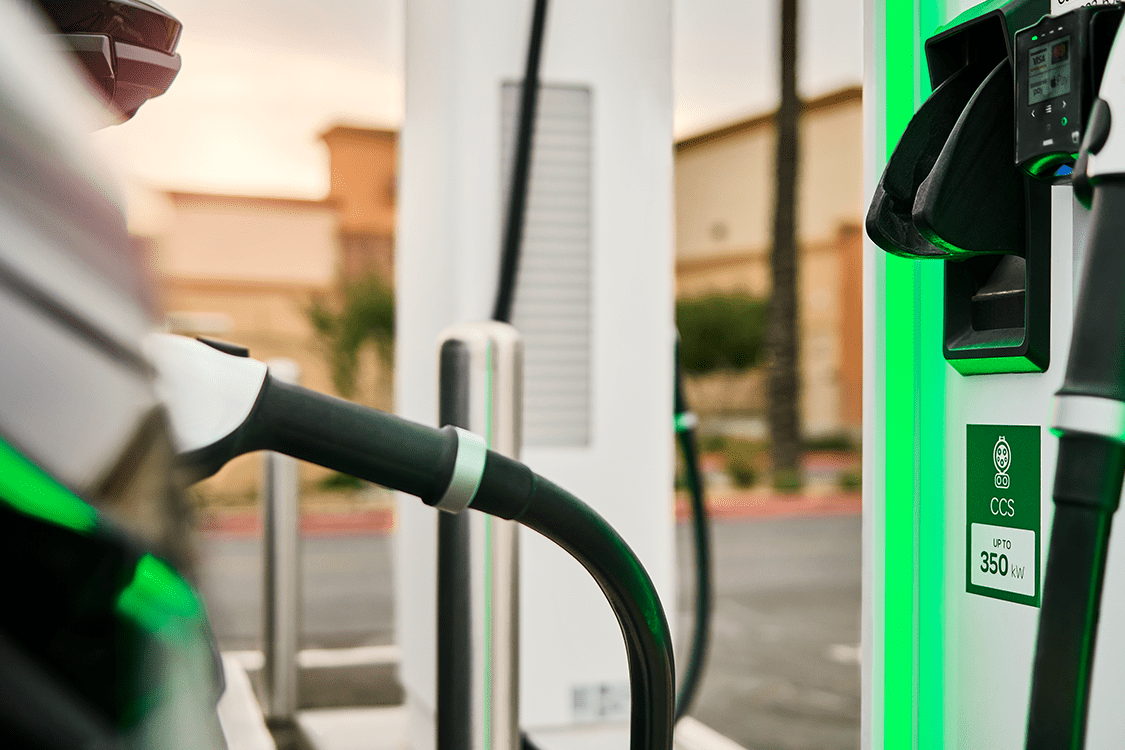 California awards $32.7 million to fund more than 450 public DC ...