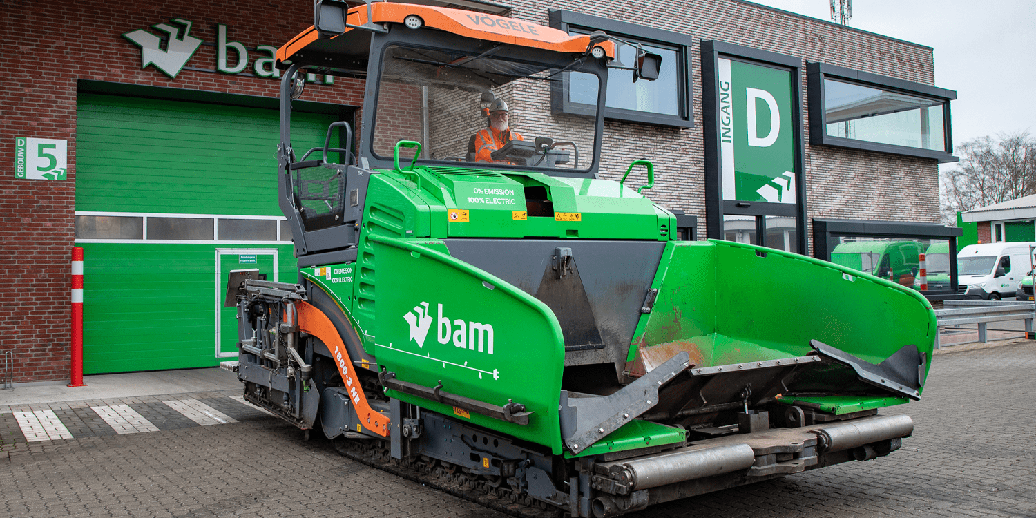 BAM Infra Nederland converts asphalt spreading machine - electrive.com