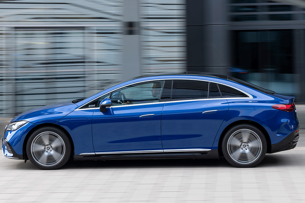 Mercedes has lowered prices for the EQE and EQS in China - electrive.com