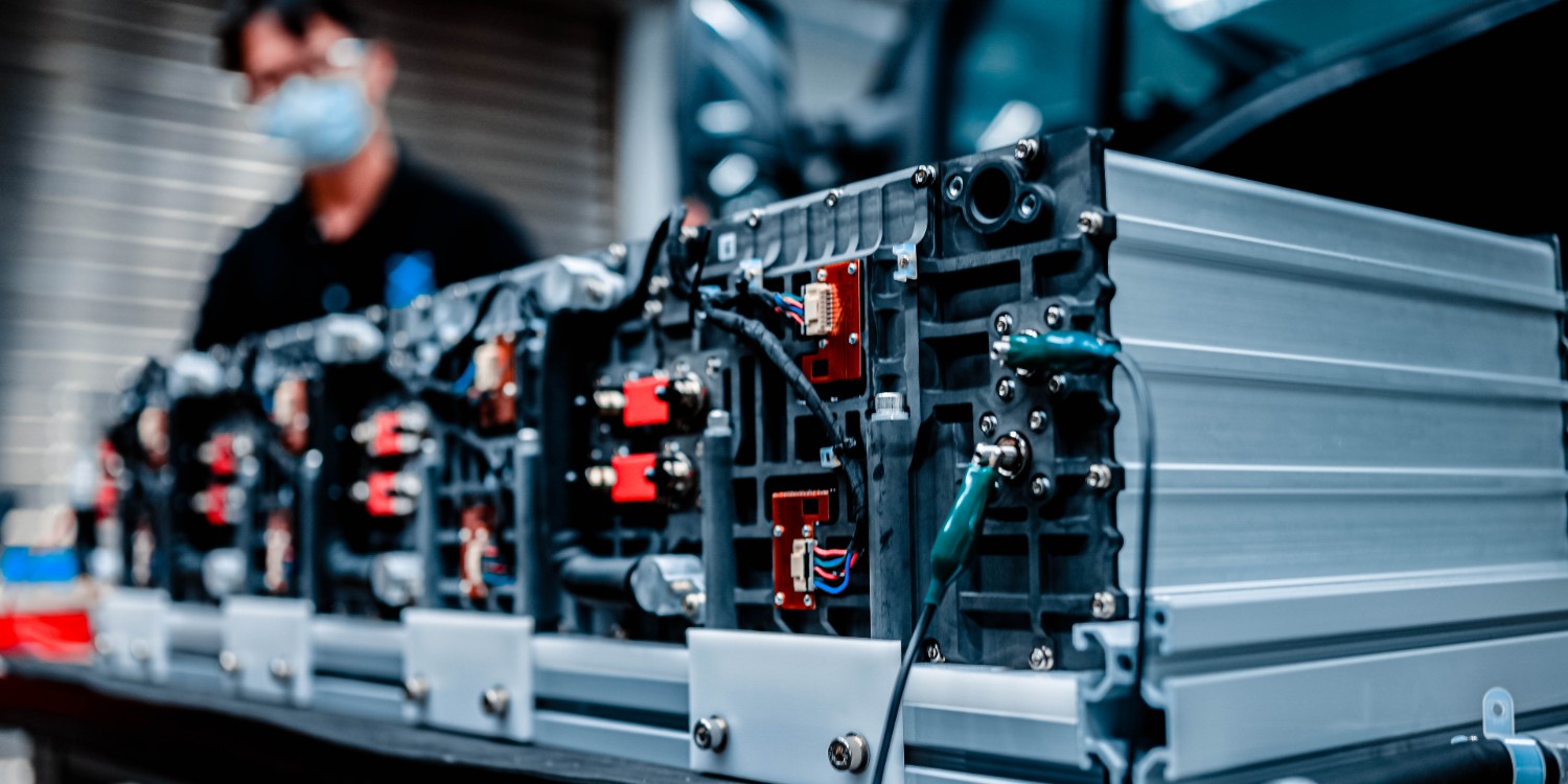 Xing Mobility brings immersion-cooling battery system to Europe - electrive.com