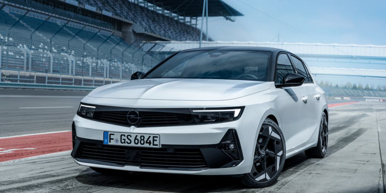 Opel presents first plug-in hybrid GSe models - electrive.com