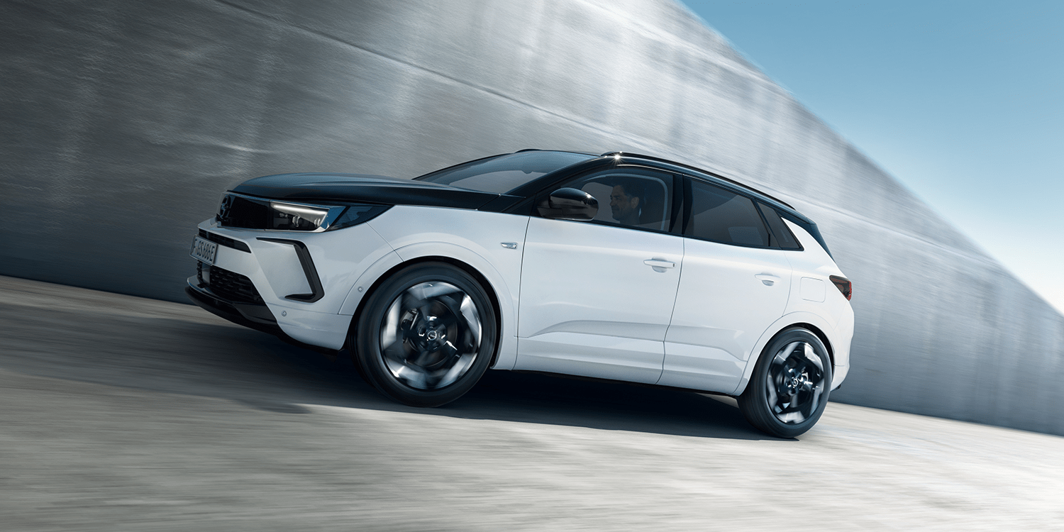 Opel to release Grandland PHEV as GSe model - electrive.com