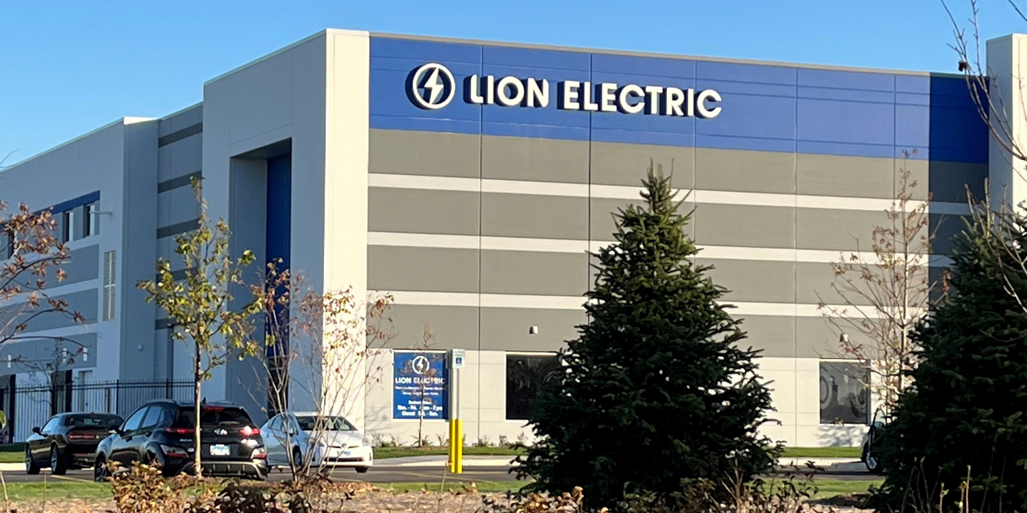 Lion Electric opens factory in Illinois - electrive.com