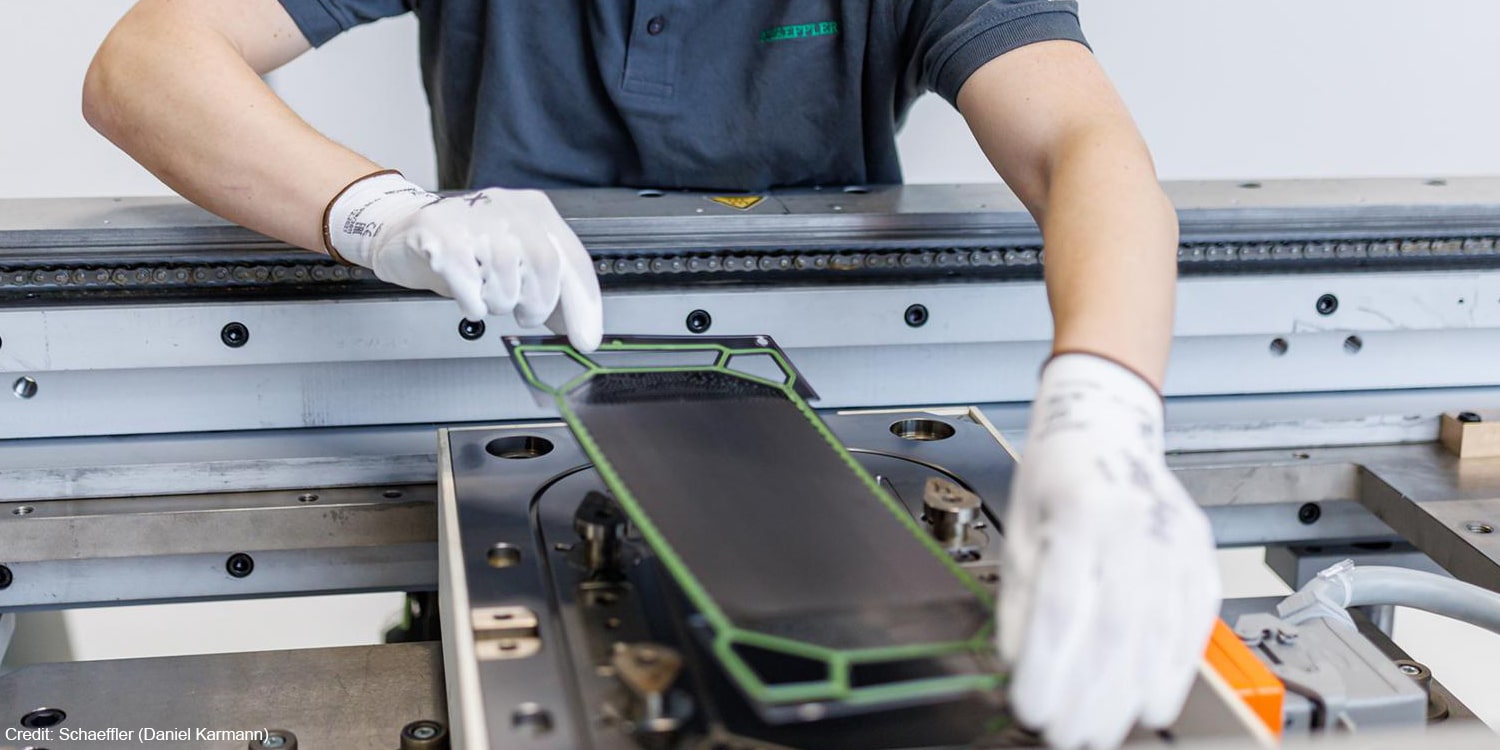 Schaeffler improves bipolar plates for fuel cells - electrive.com