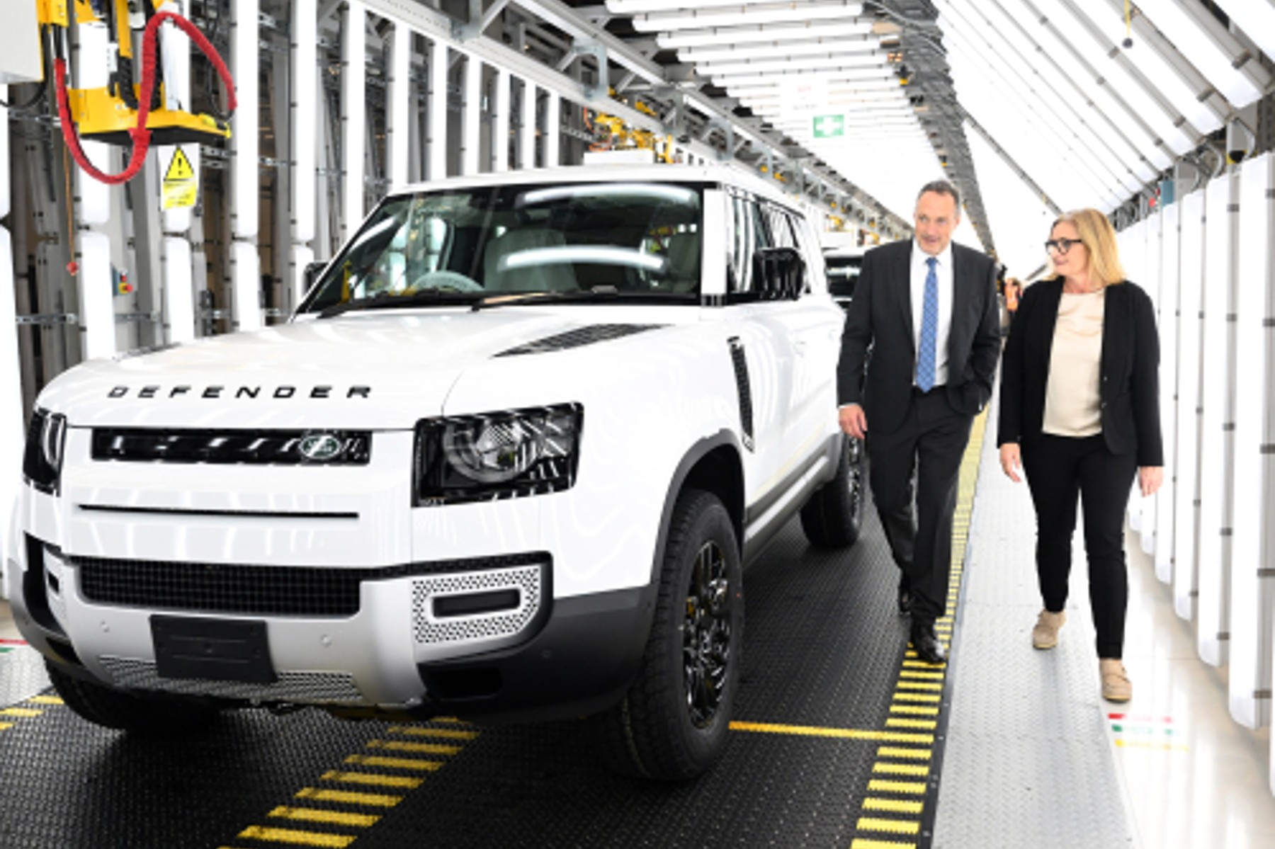JLR launches recruitment drive for UK sites - electrive.com