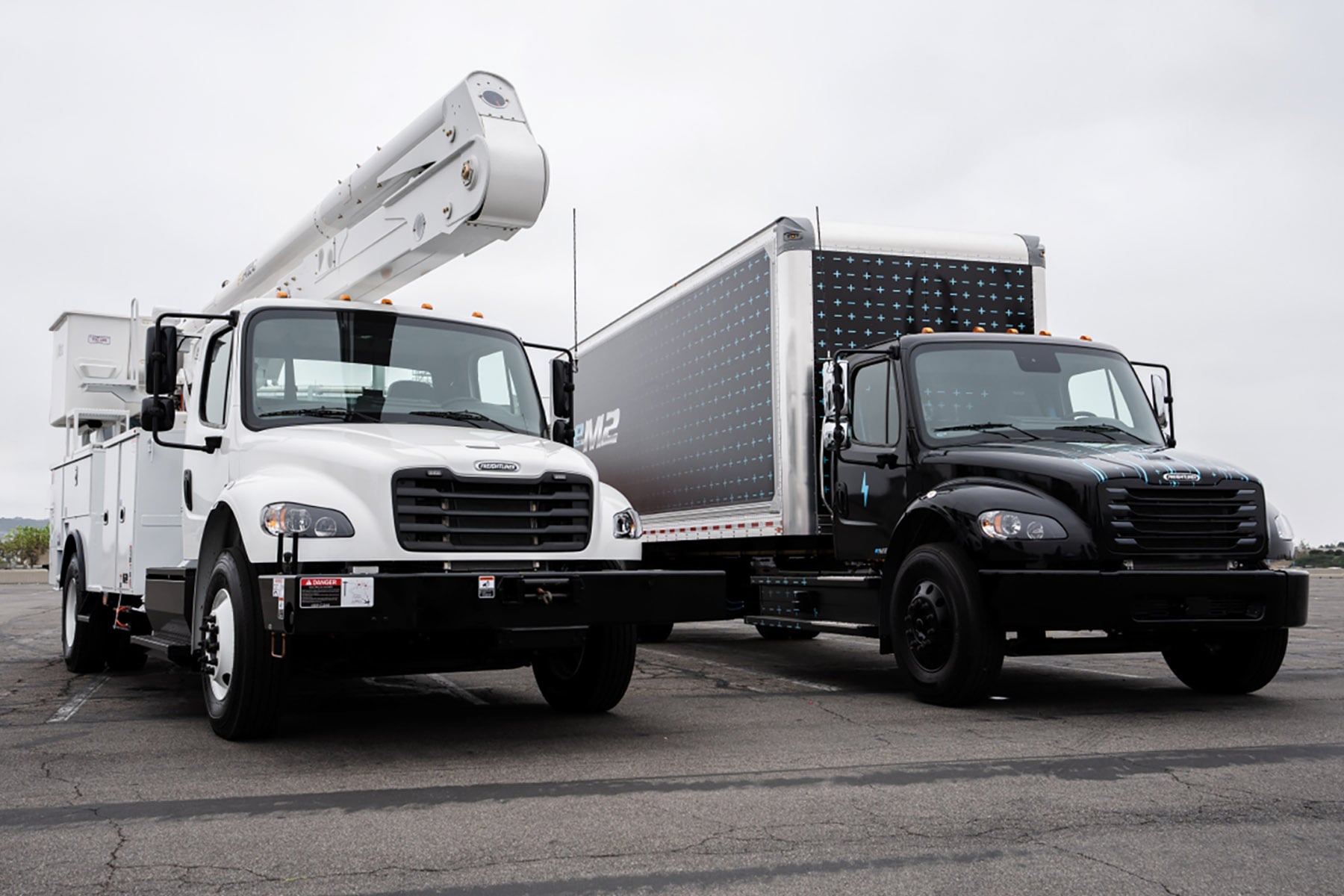 Daimler Truck North America integrates Freightliner eM2 with Hexagon ...