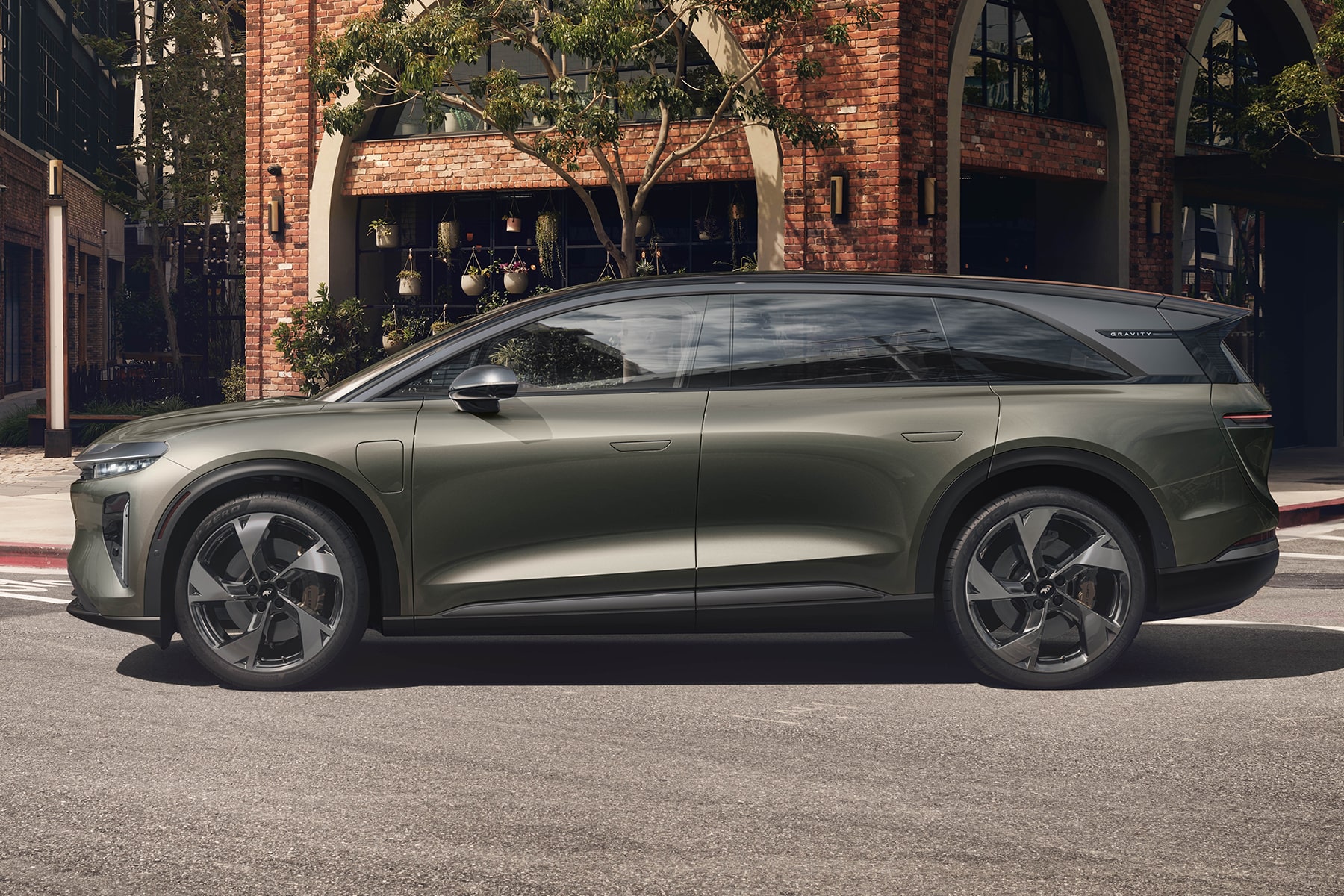 Lucid sells off common stock to raise capital - electrive.com