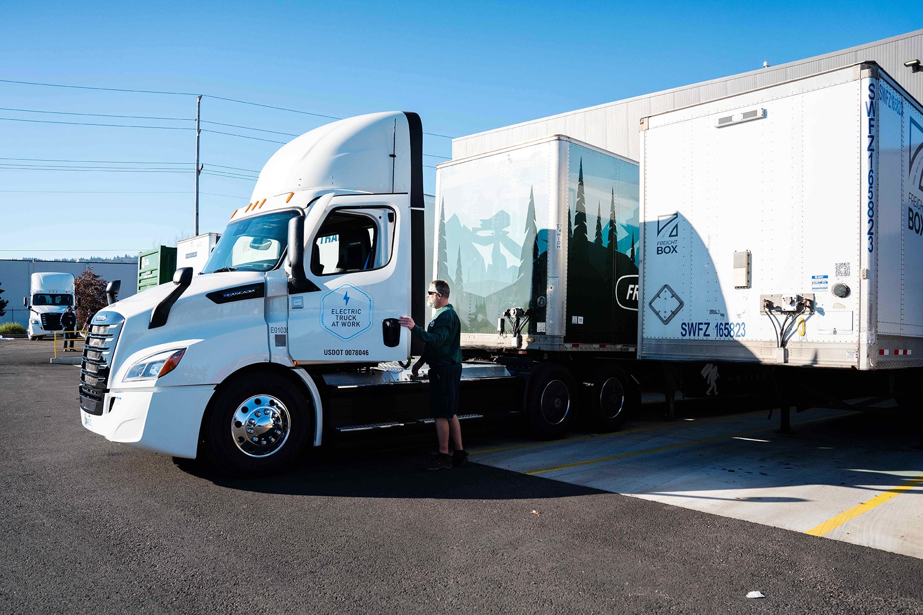 DNTA to rely on its own electric trucks in logistics - electrive.com