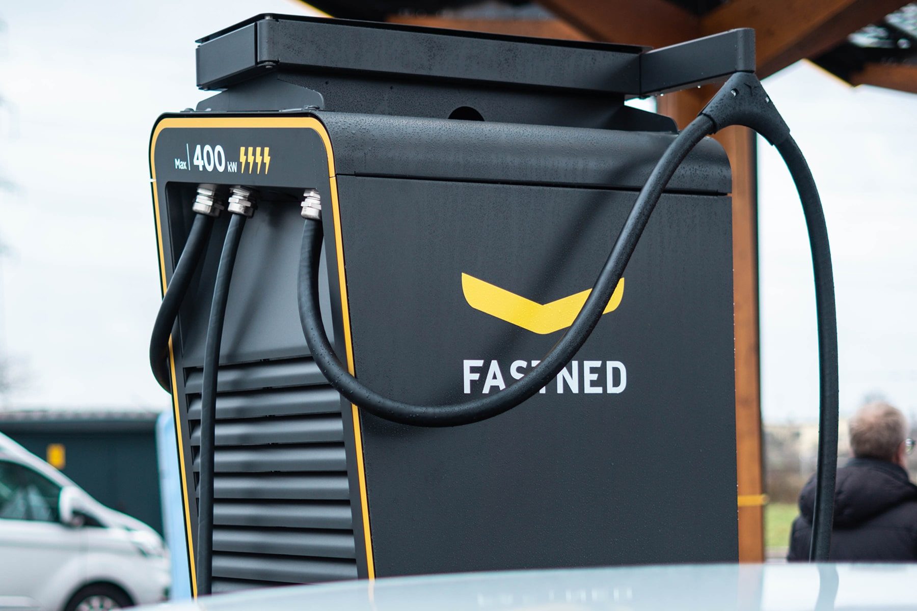 Fastned is building two HPC charge parks near Barcelona - electrive.com