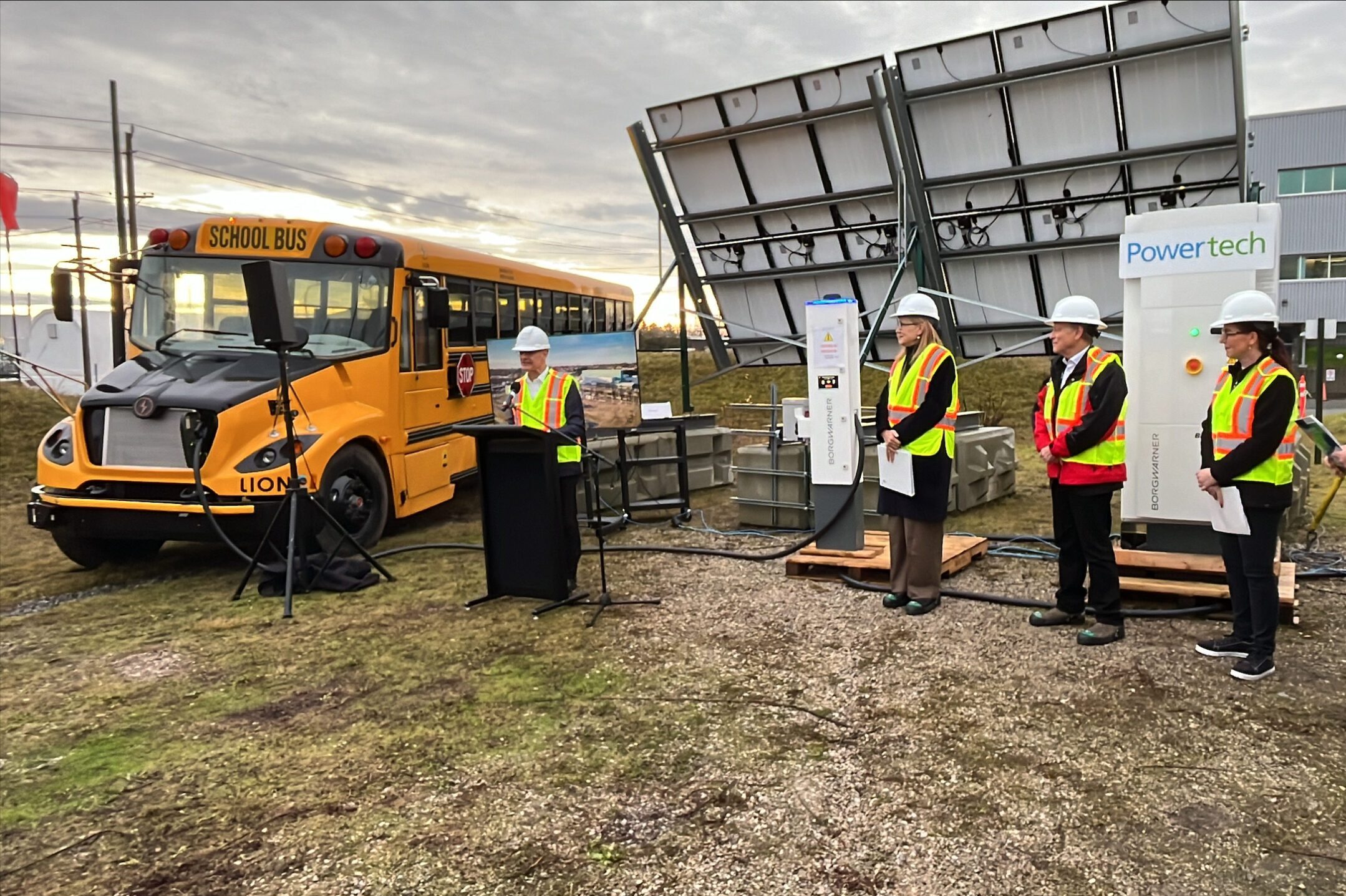 First in Canada: V2G project to utilise electric coaches as a grid ...