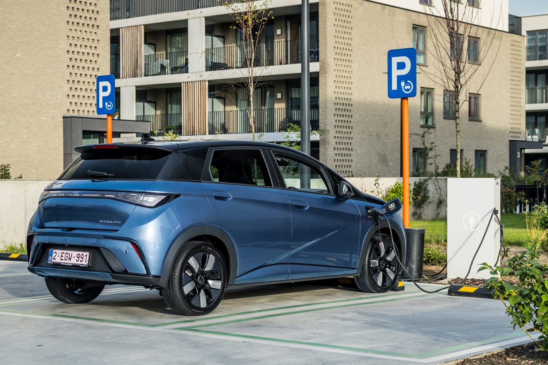 Belgium: EV incentive will only be available in 2024 - electrive.com