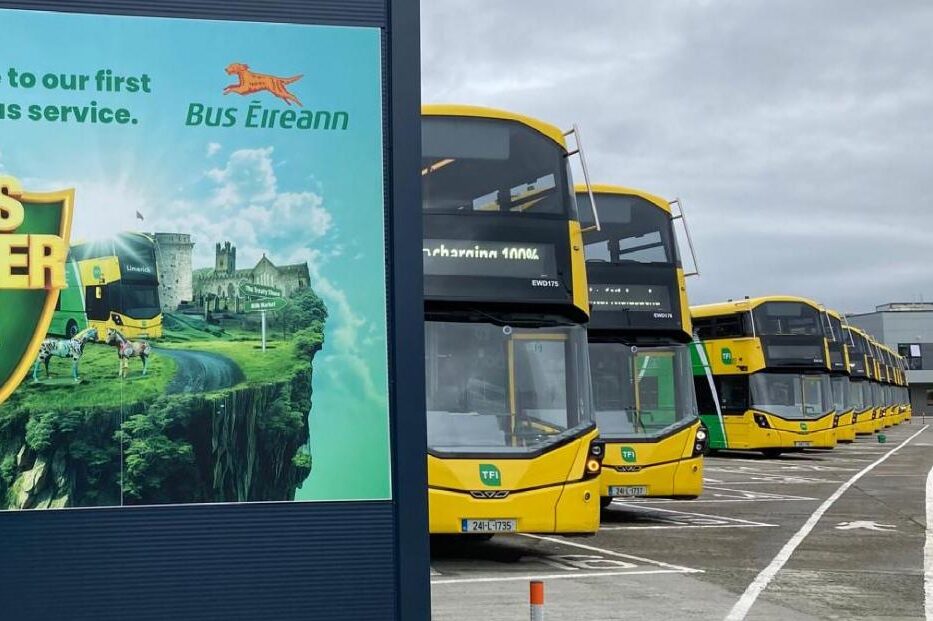 Wrightbus delivers electric buses to Limerick - electrive.com