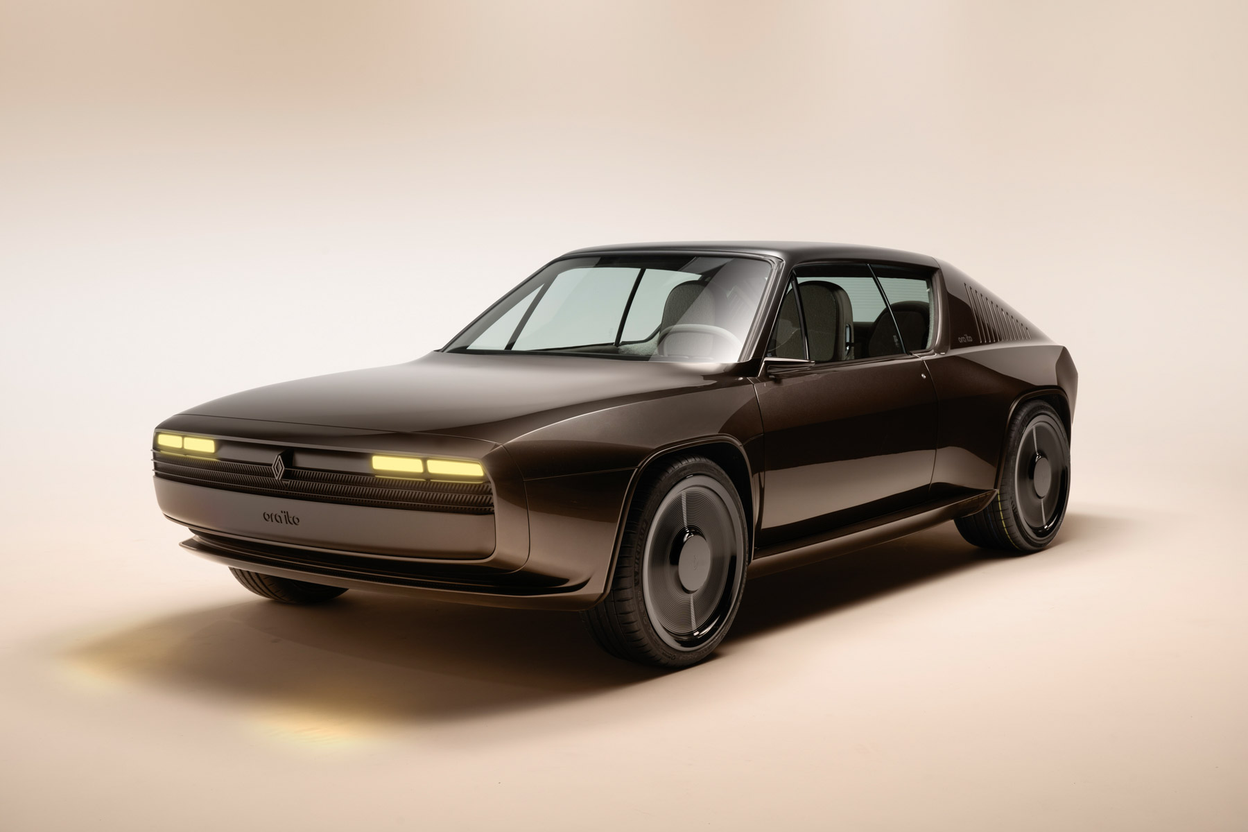 El Renault 17 celebra su regreso eléctrico, pero sólo como modelo único - electrive.com