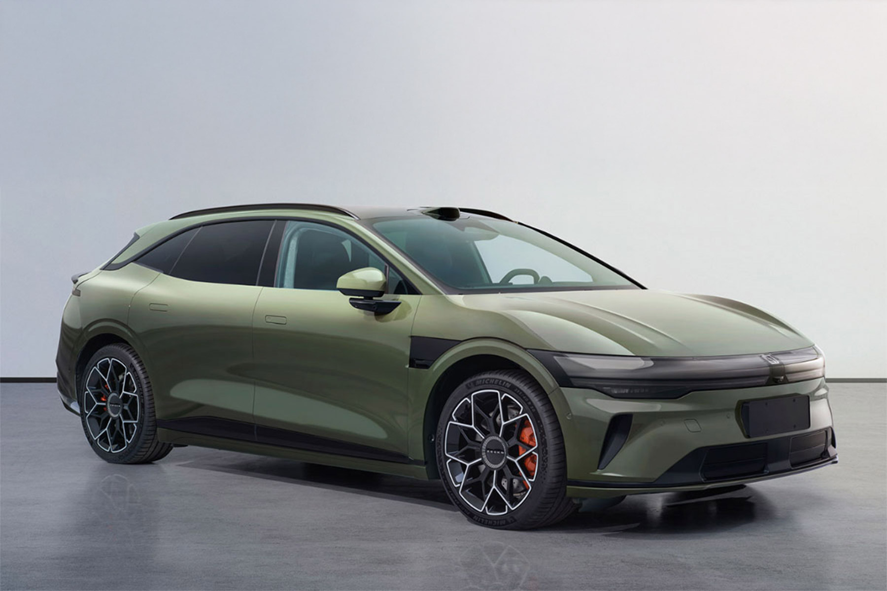 Zeekr launches 007 estate in China; confirms plans for European export - electrive.com