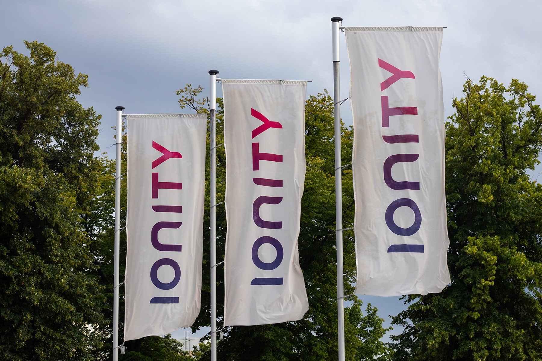 Ionity se asocia con el hotel DoubleTree y abre su mayor centro HPC en ...