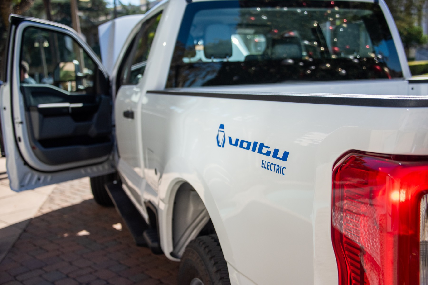 Voltu Motor delivers electric pickup trucks in California - electrive.com