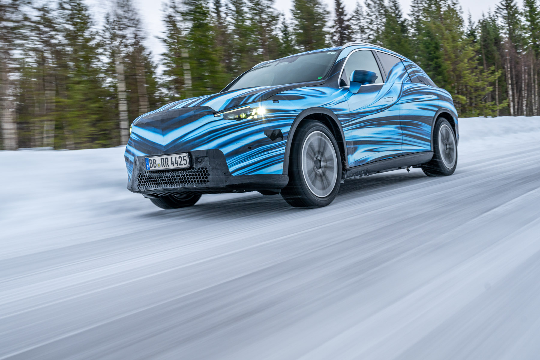 First drive in the new Mercedes GLC: An ICE gets an electric companion ...