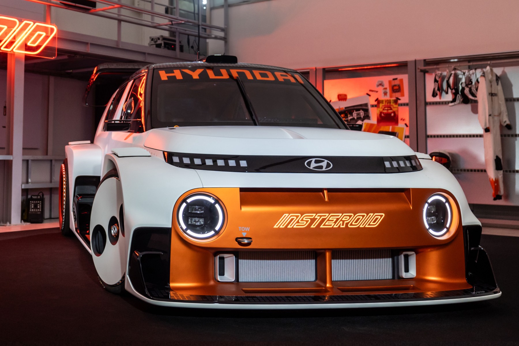 Hyundai unveils 'gaming-inspired' Insteroid concept - electrive.com