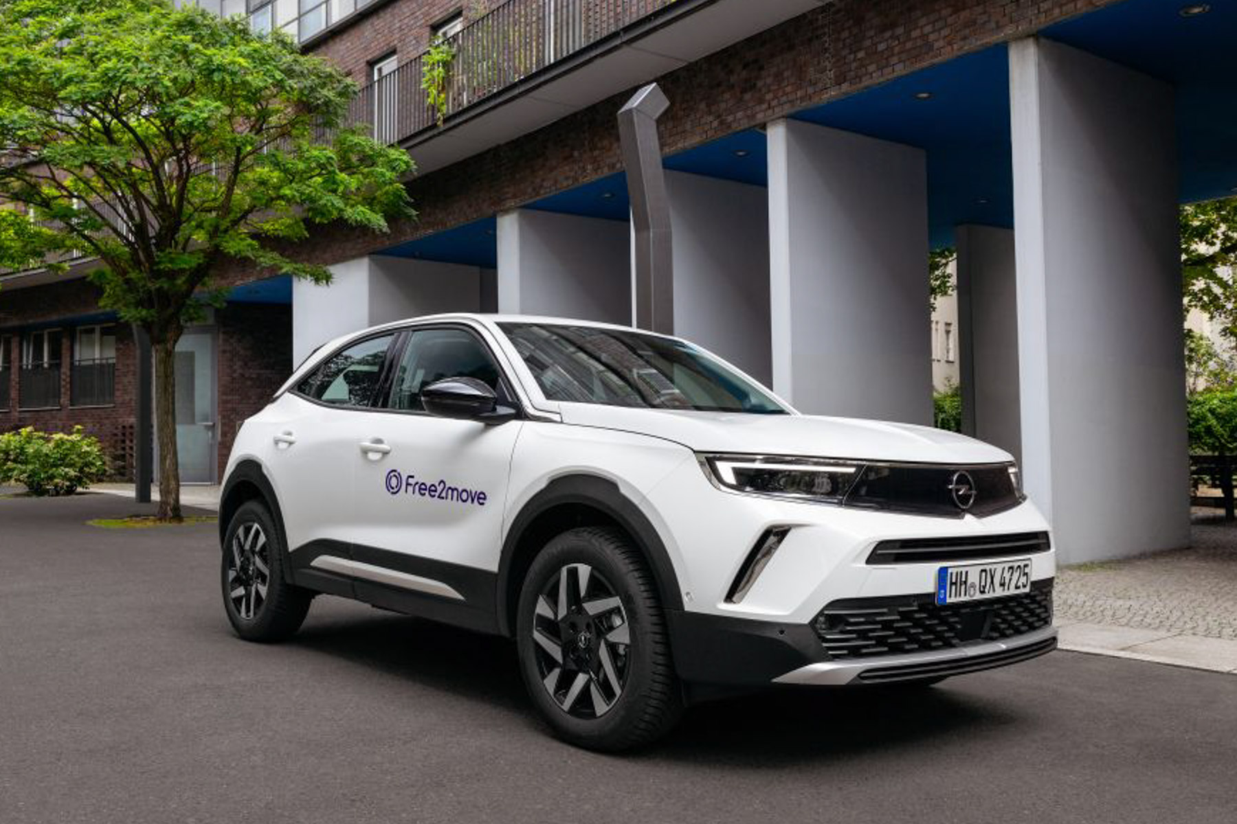 Free2move adds 50 Mokka Electric vehicles to fleet in Amsterdam ...