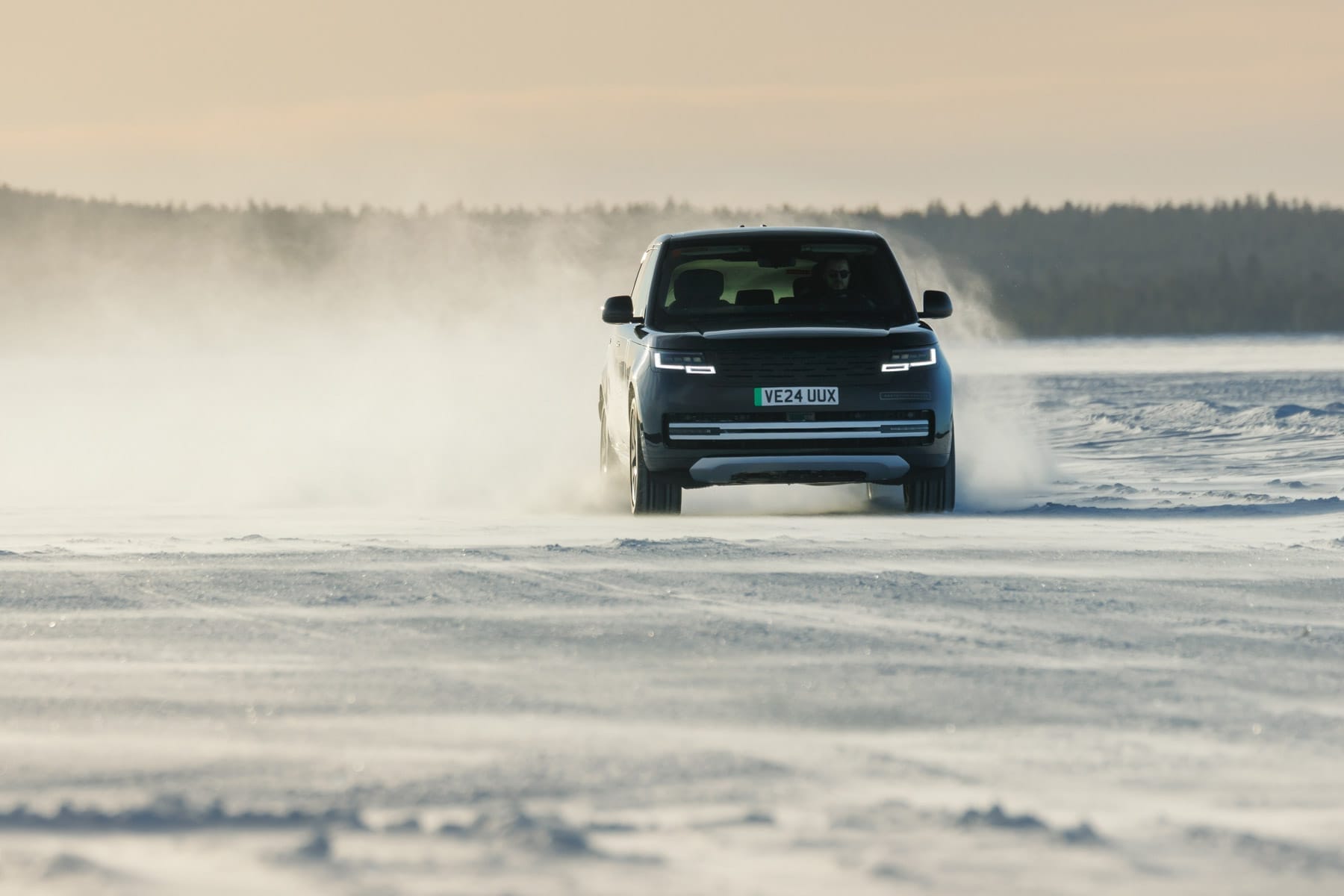 Winter tests for the Range Rover confirm more technical specs ...