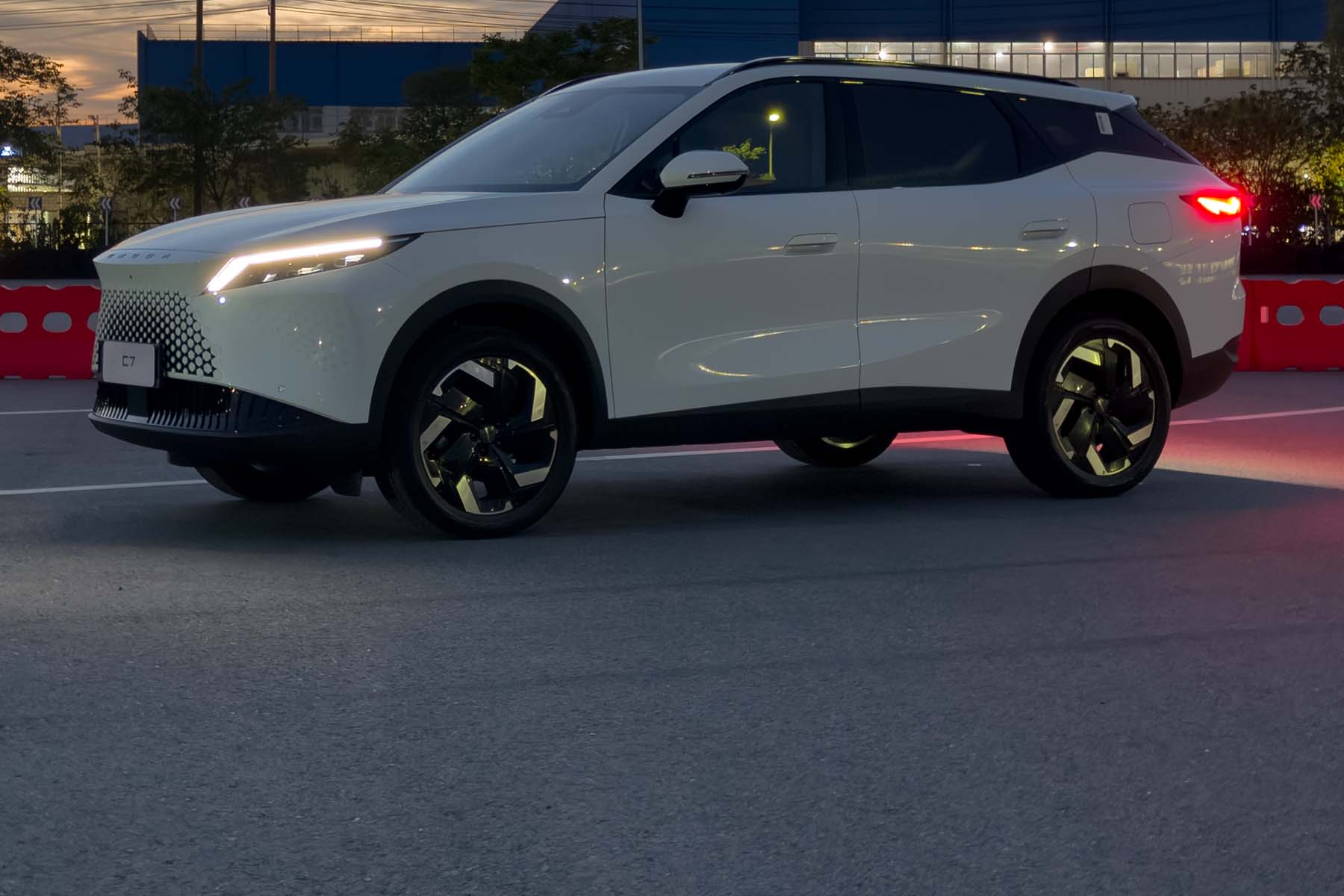 First Drive in the Omoda 7: What Chery’s Mid-Size SUV Offers for Europe ...