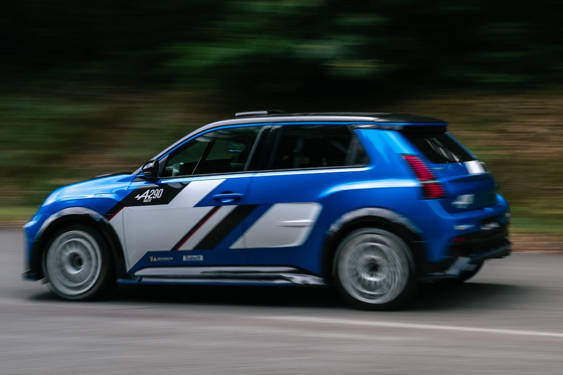 Alpine launches A290 Rallye as its first electric rally car for ...