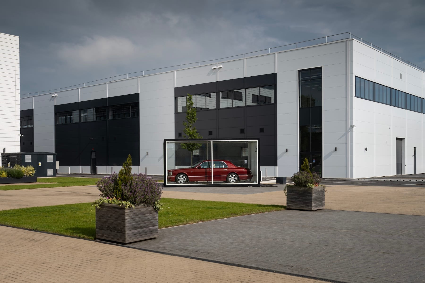 Bentley expands its headquarters with new development centre ...