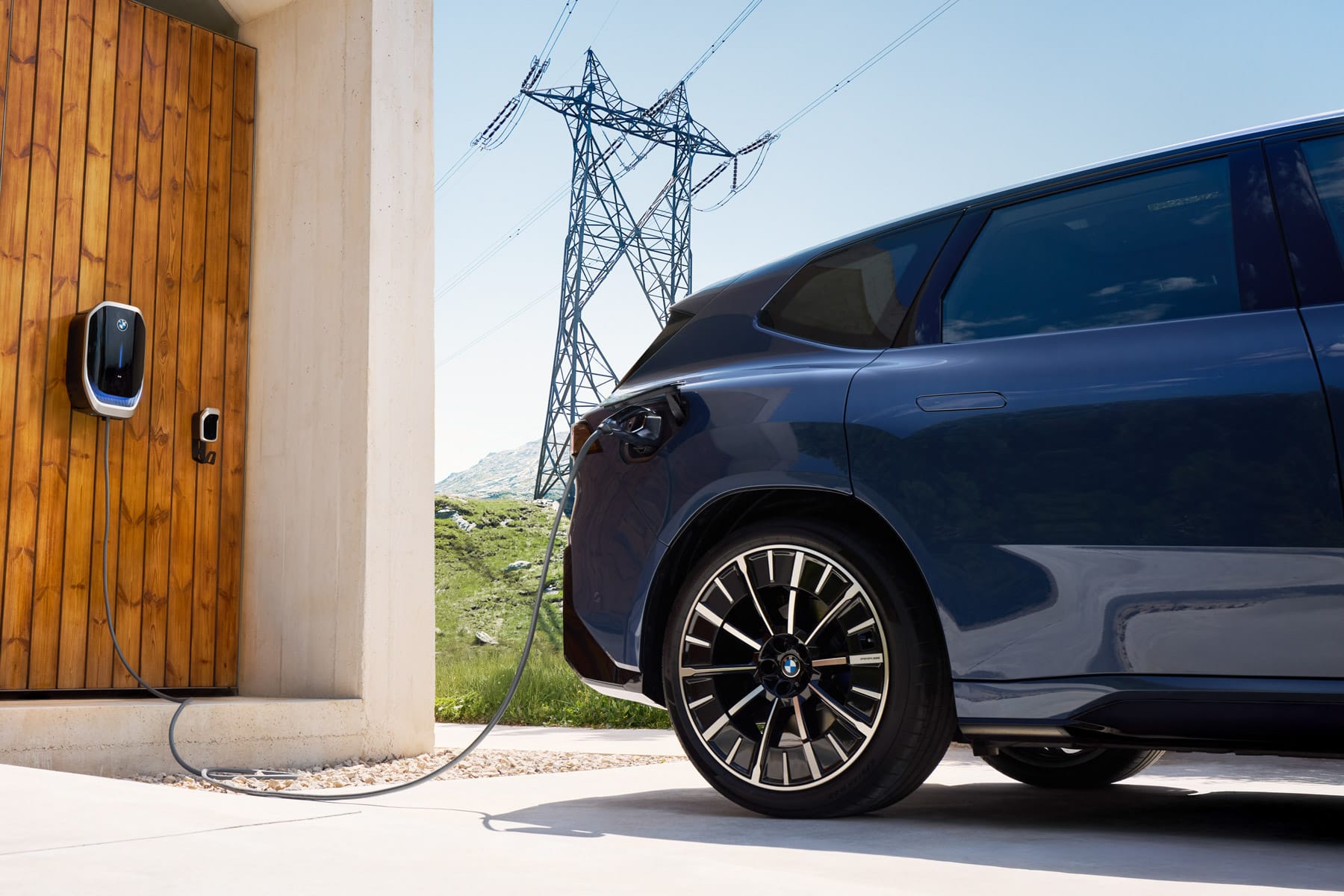 BMW Group and E.ON launch first V2G offer - electrive.com