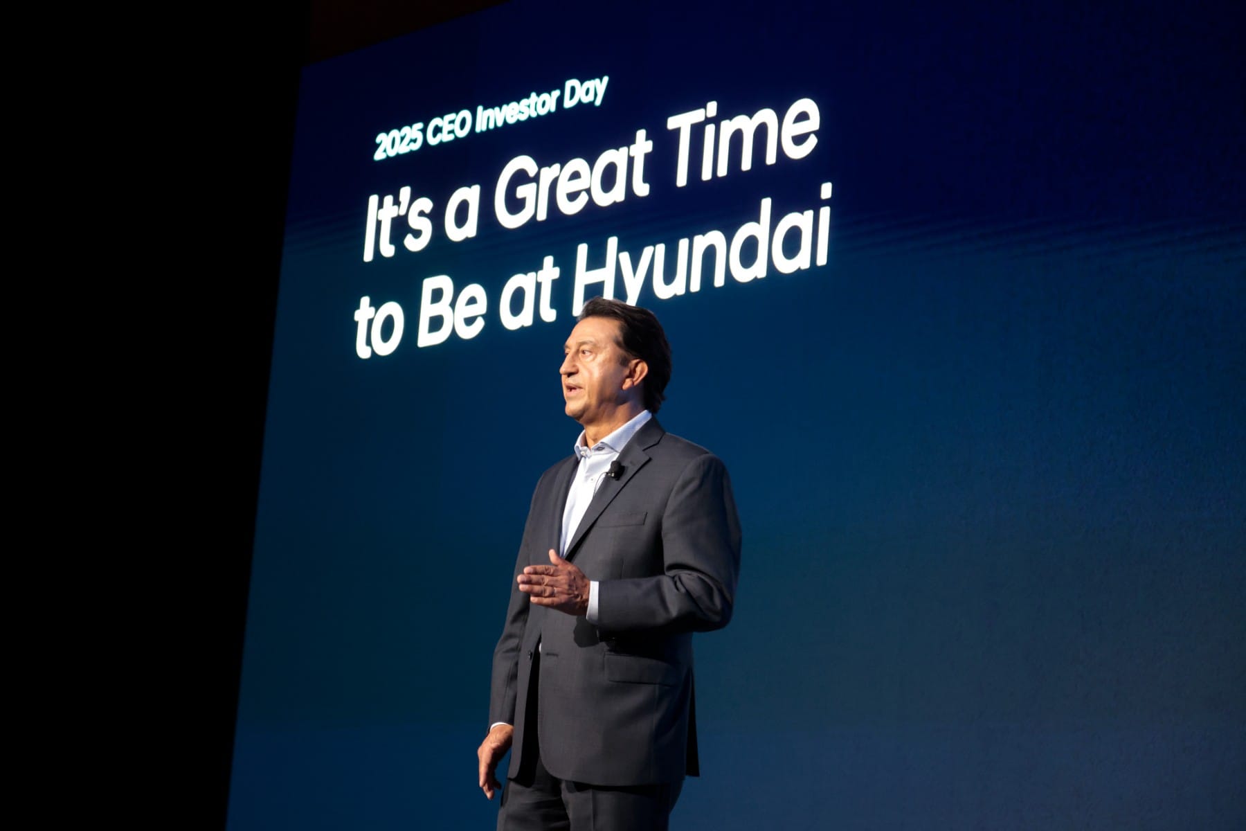 Hyundai sets 2030 target with hybrid and EREV focus - electrive.com