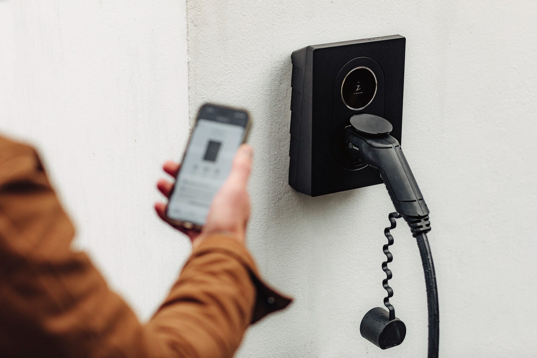 Zaptec launches V2G-ready AC charger in the UK - electrive.com