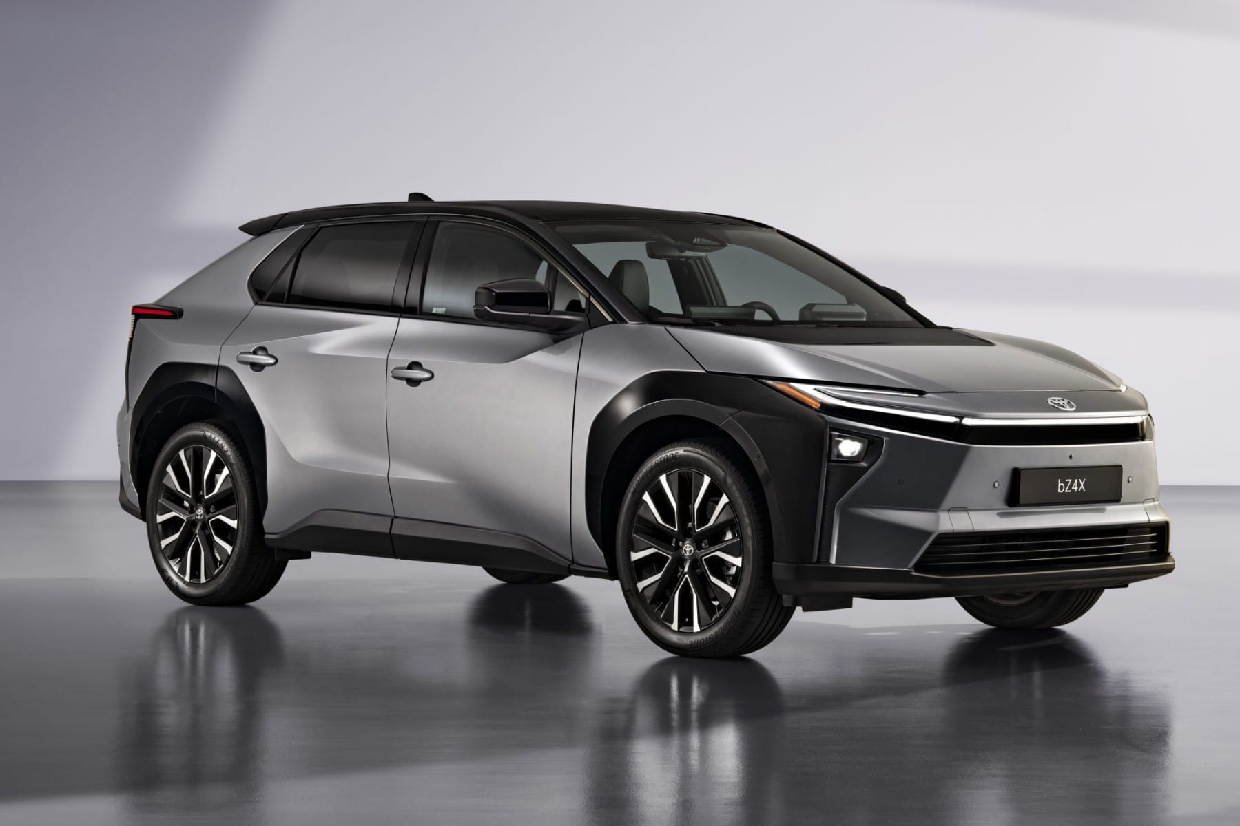Toyota unveils new bZ4X UK pricing and model range - electrive.com
