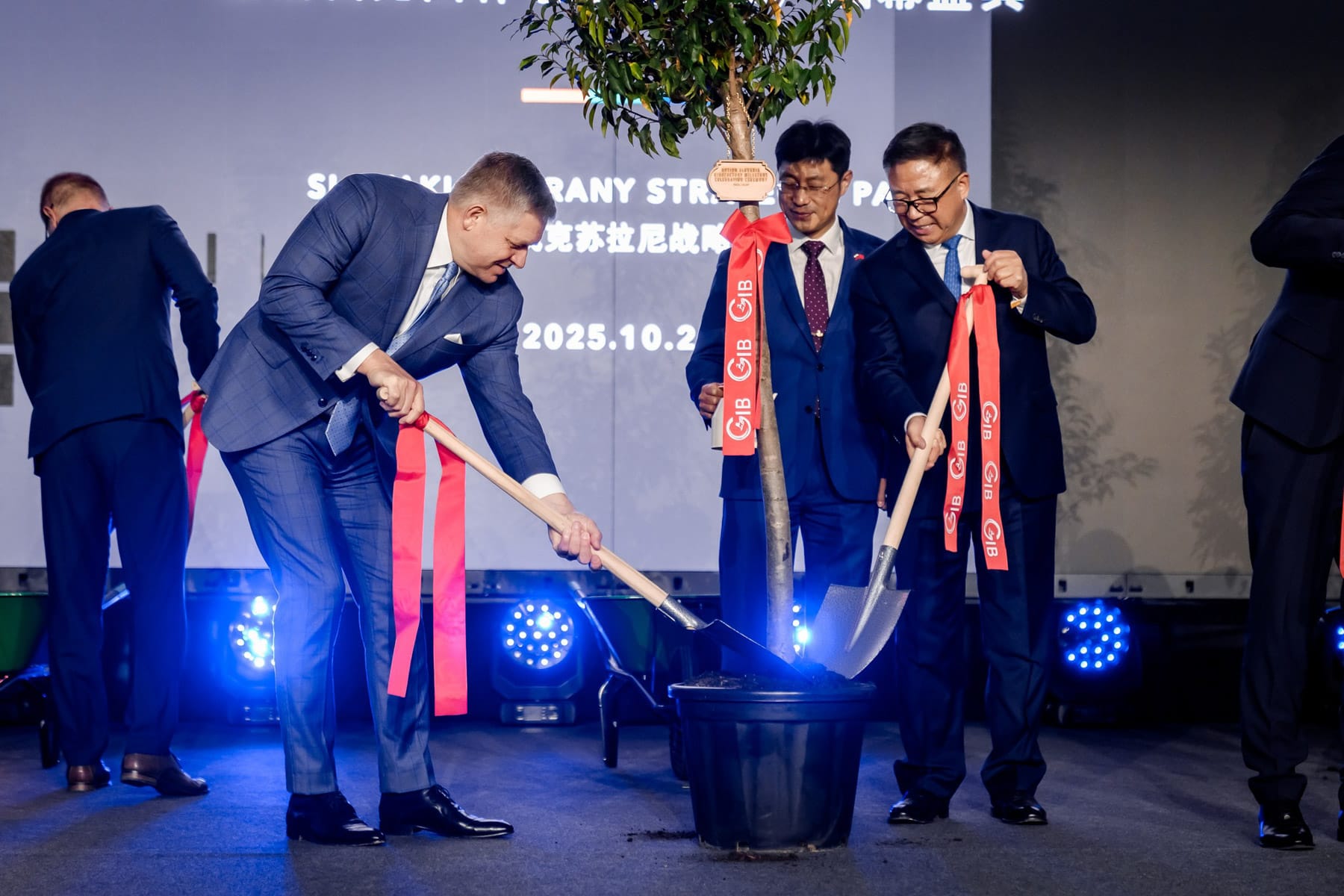 Gotion kicks off factory construction in Slovakia - electrive.com