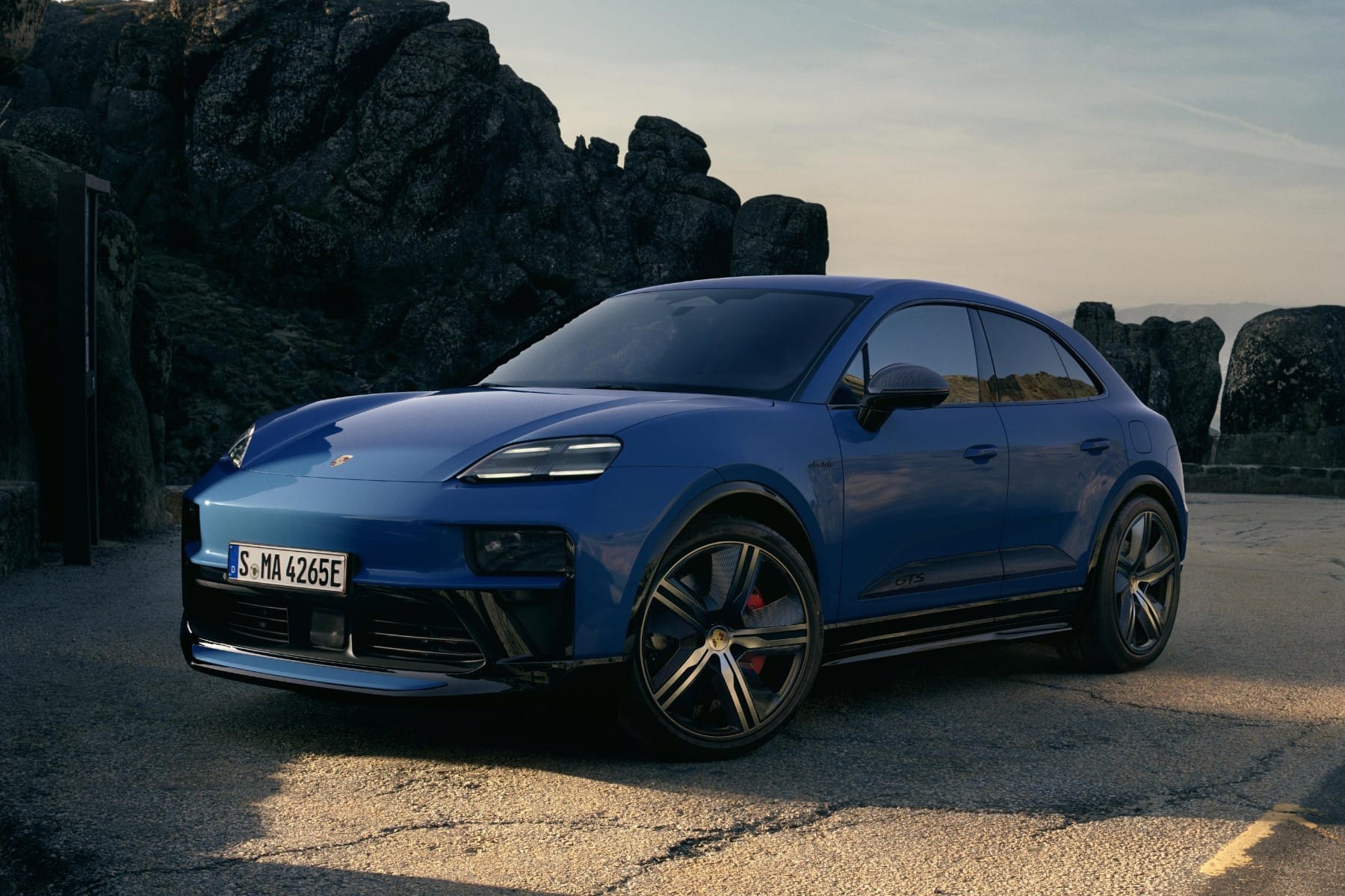 Porsche introduces the Macan GTS - electrive.com