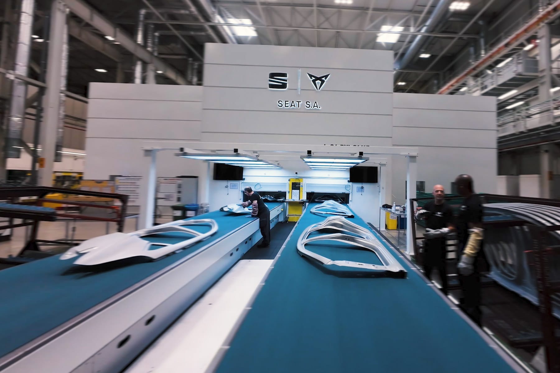 Seat commissions new production facilities for small electric cars ...
