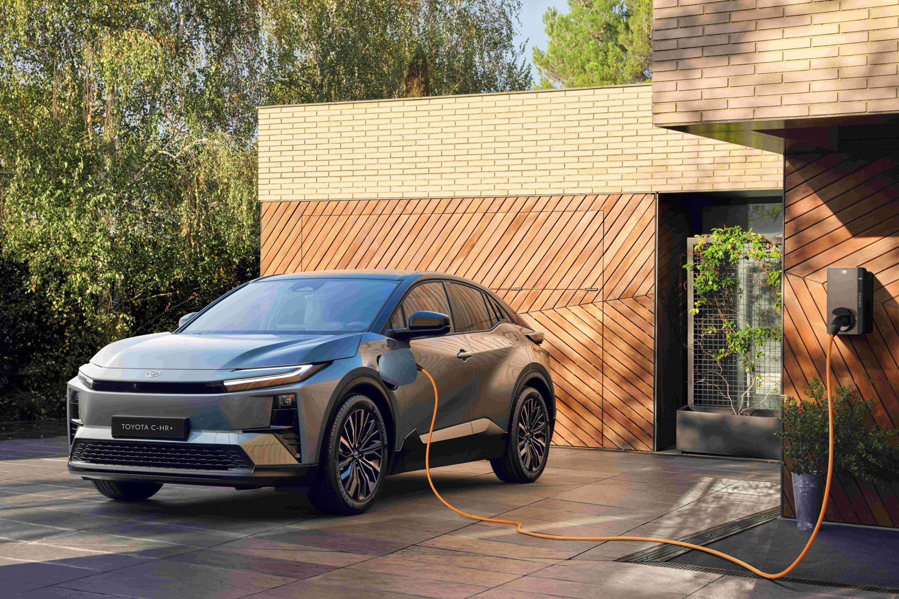 Toyota forms partnerships for ‘EV charging ecosystem’ - electrive.com