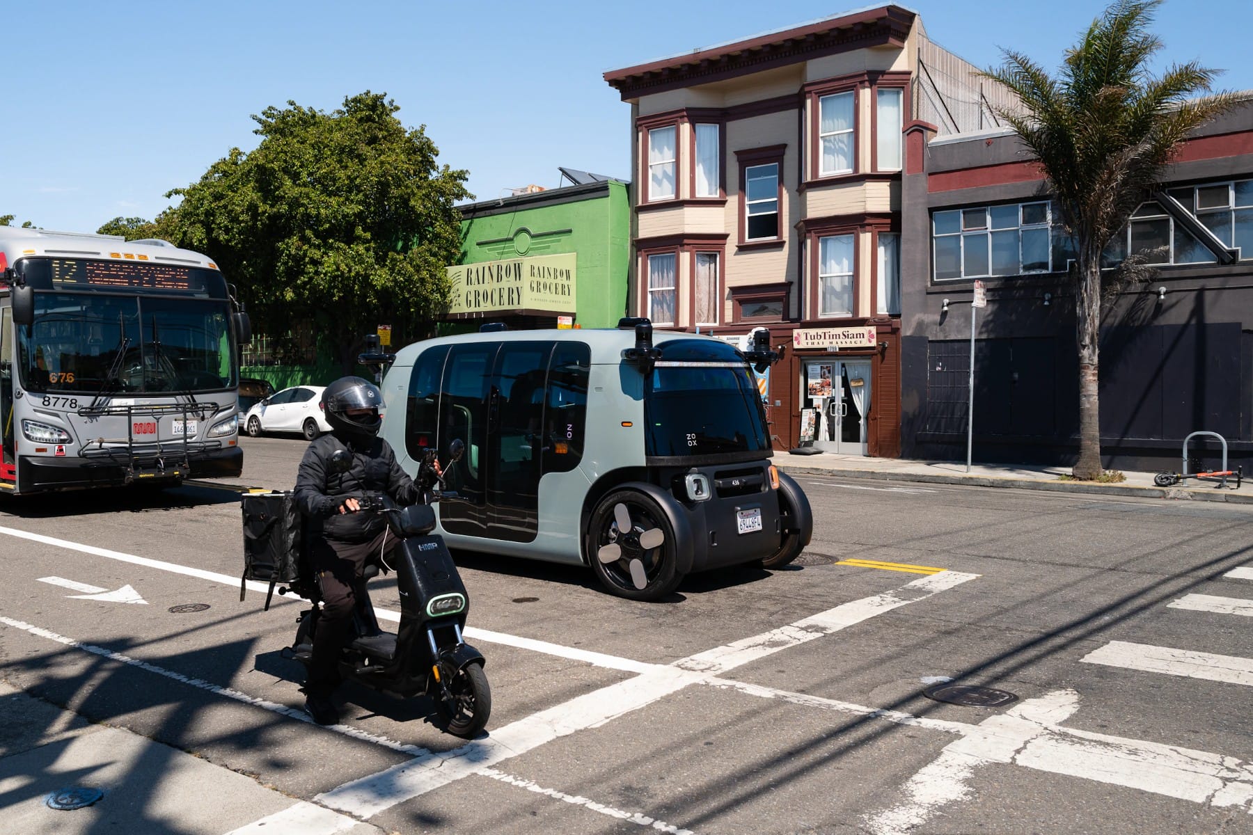 Amazon subsidiary Zoox launches robotaxi service in San Francisco ...