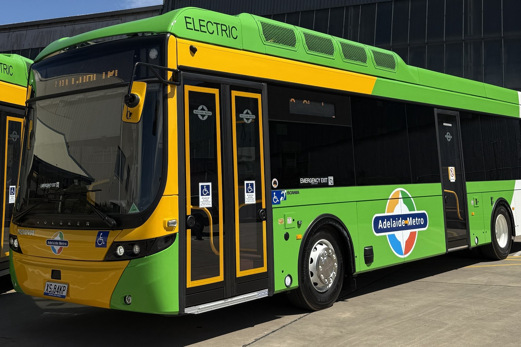 Adelaide Metro receives first two battery-electric buses - electrive.com