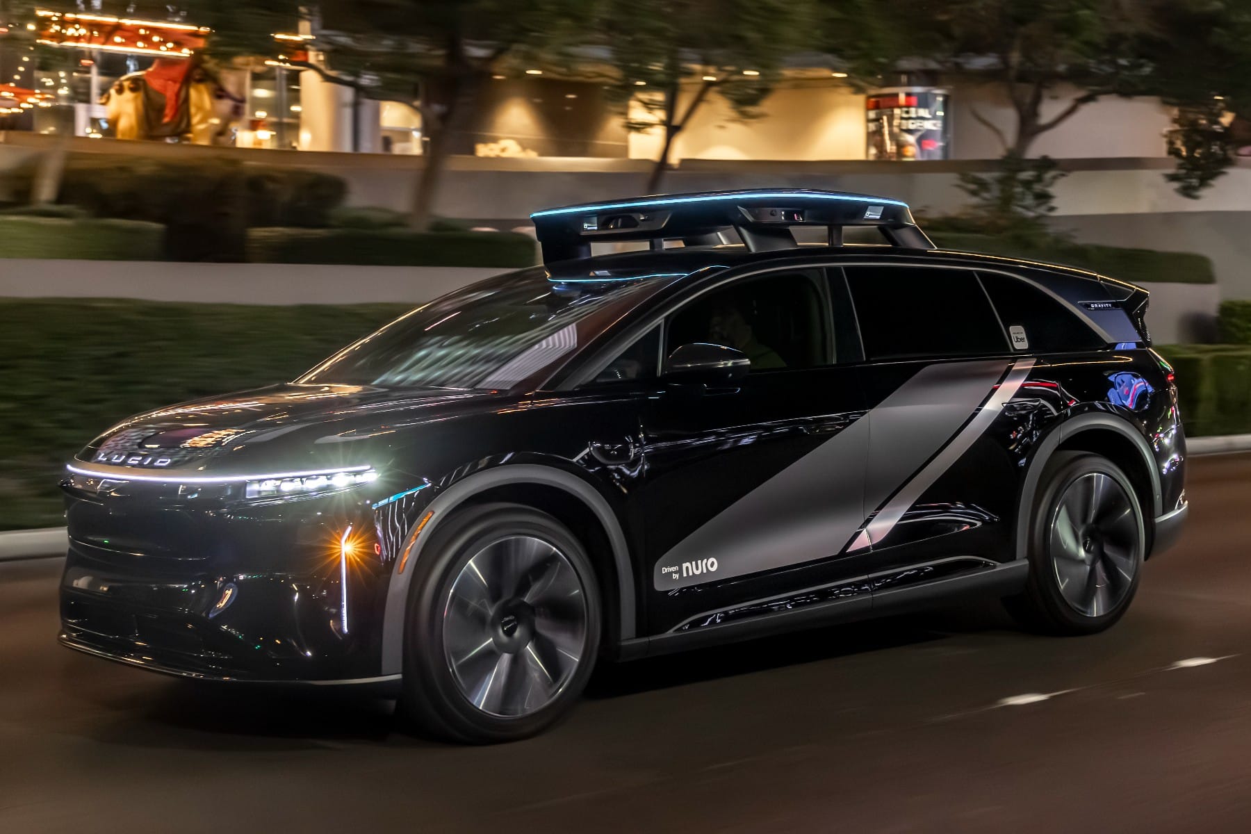 Lucid, Uber and Nuro unveil robotaxi based on the Lucid Gravity ...