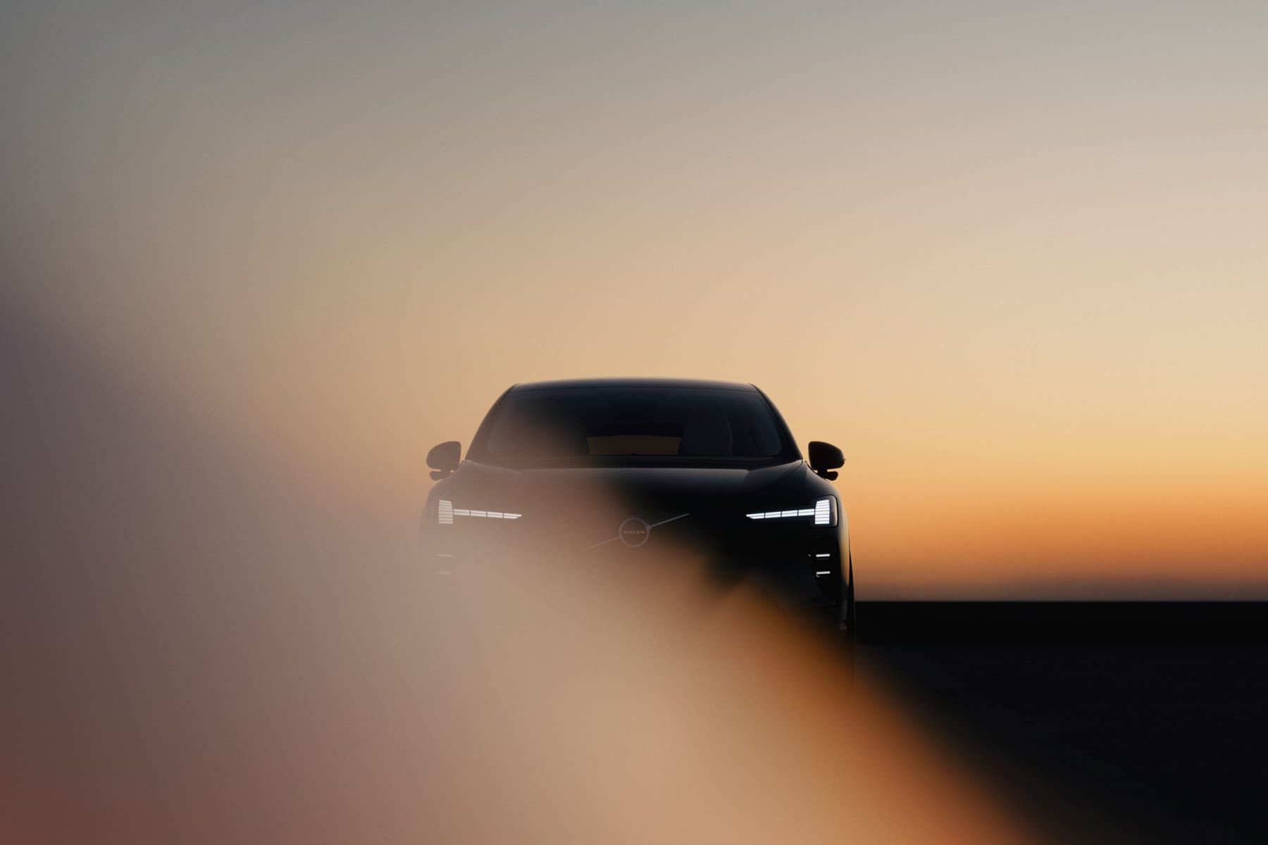 Volvo EX60 achieves over 800 kilometres of range - electrive.com